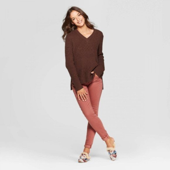 Universal Thread | Sweaters | Universal Thread Womens Vneck Pullover ...